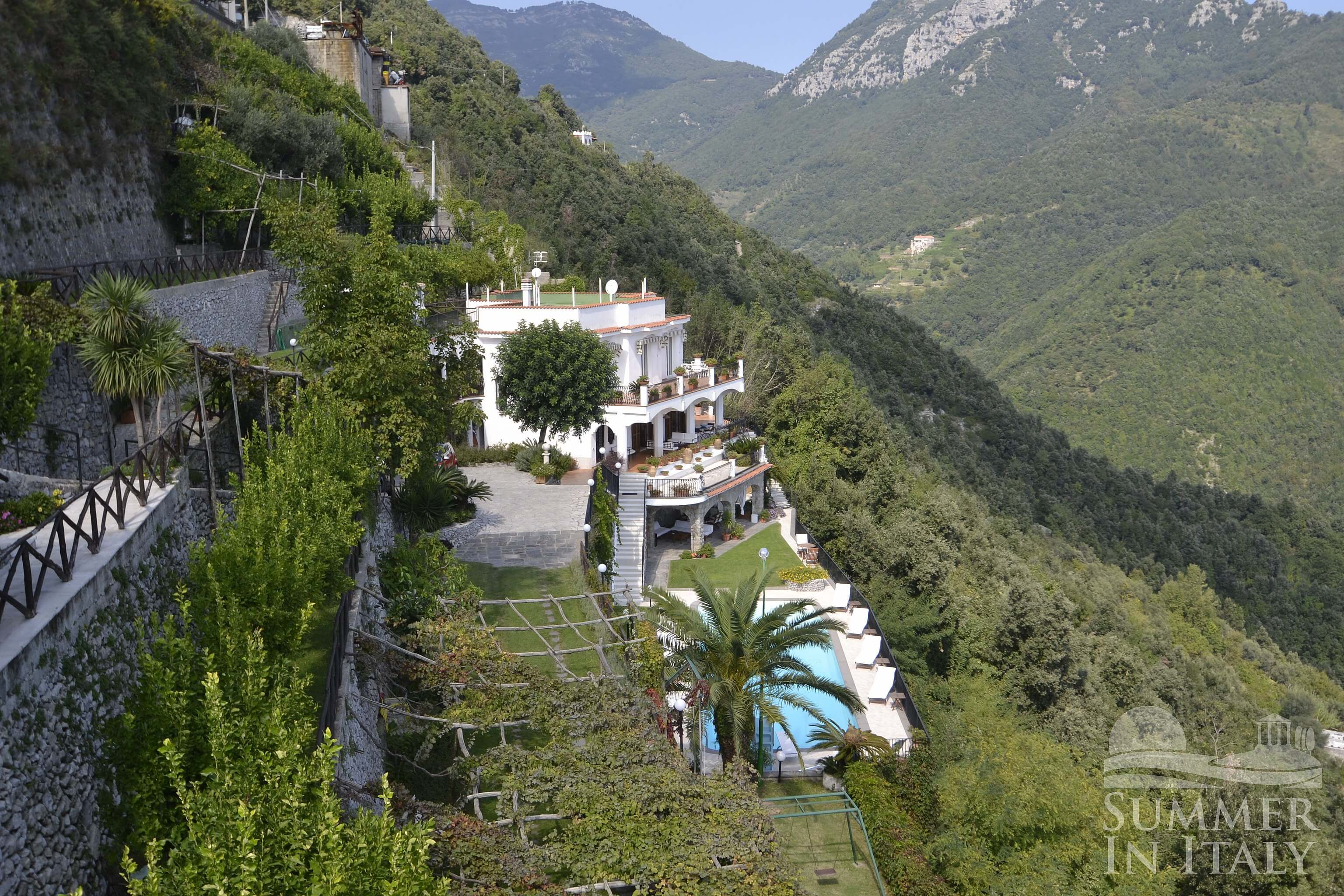 Villa Dante (Best Price): Self catering villa in Ravello, Amalfi Coast ...
