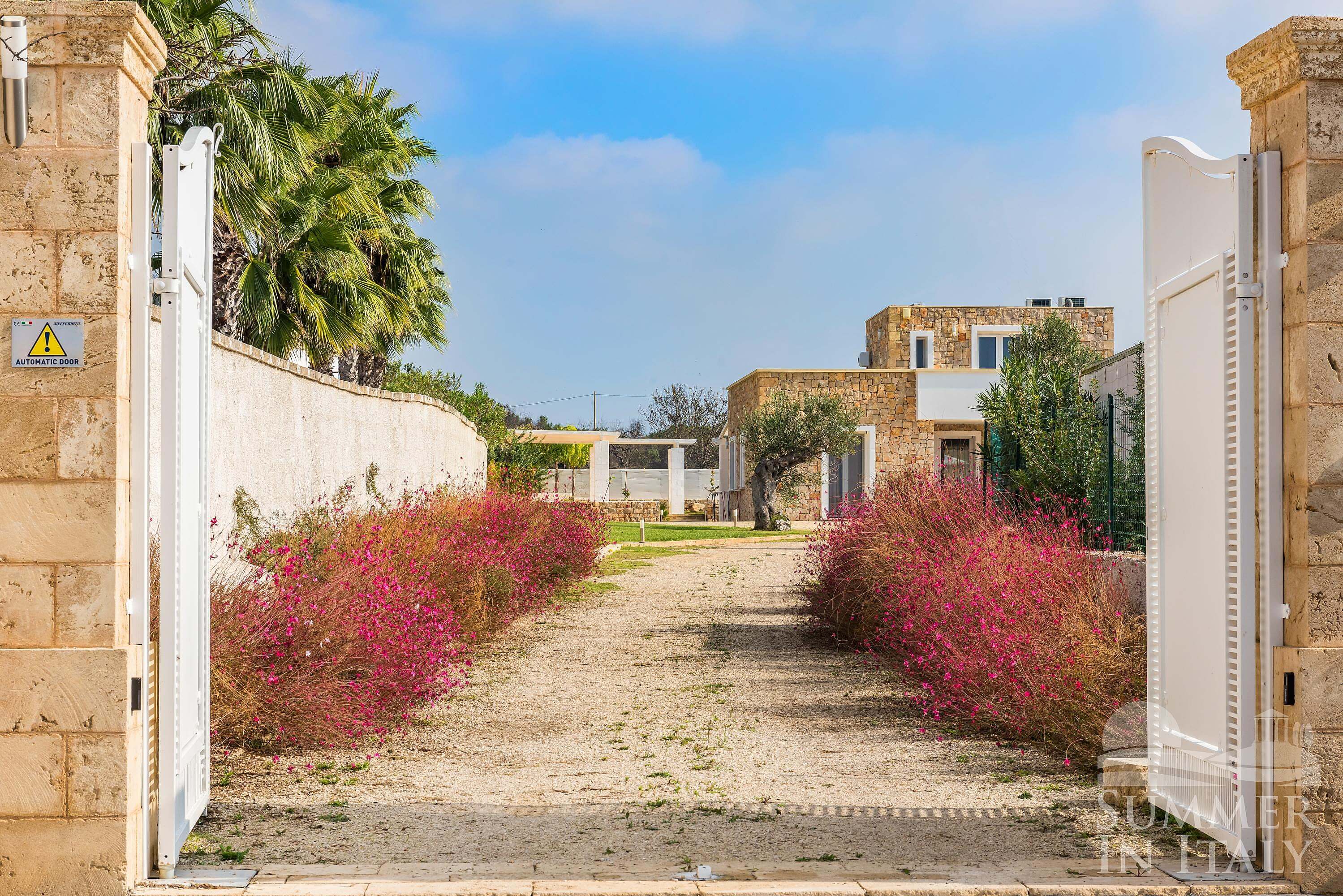 Villa Claretta: Vacation villa rental in Marina di Alliste, Puglia ...