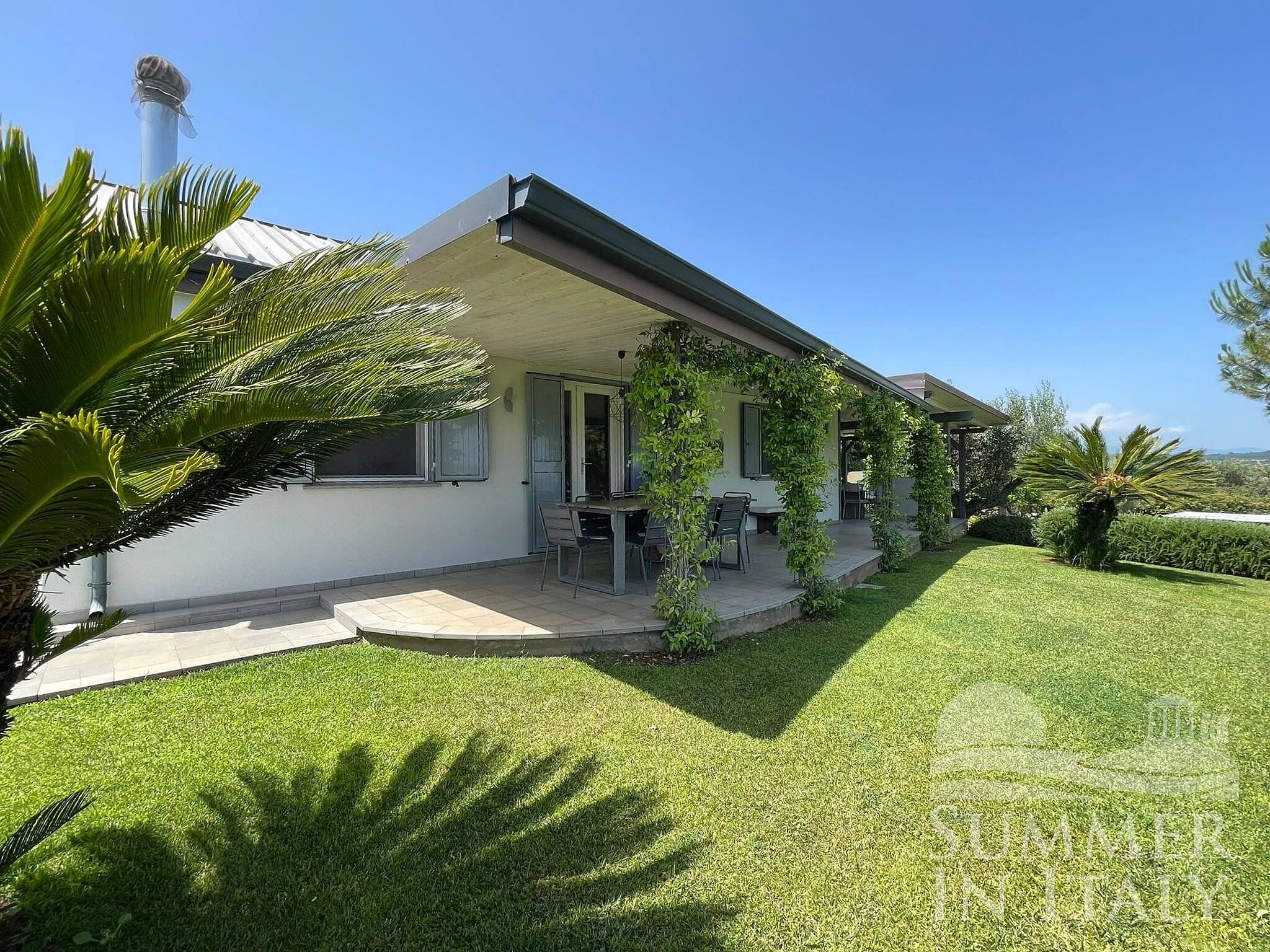 Villa Bougainville: Vacation villa rental in Amaroni, Calabria, Italy