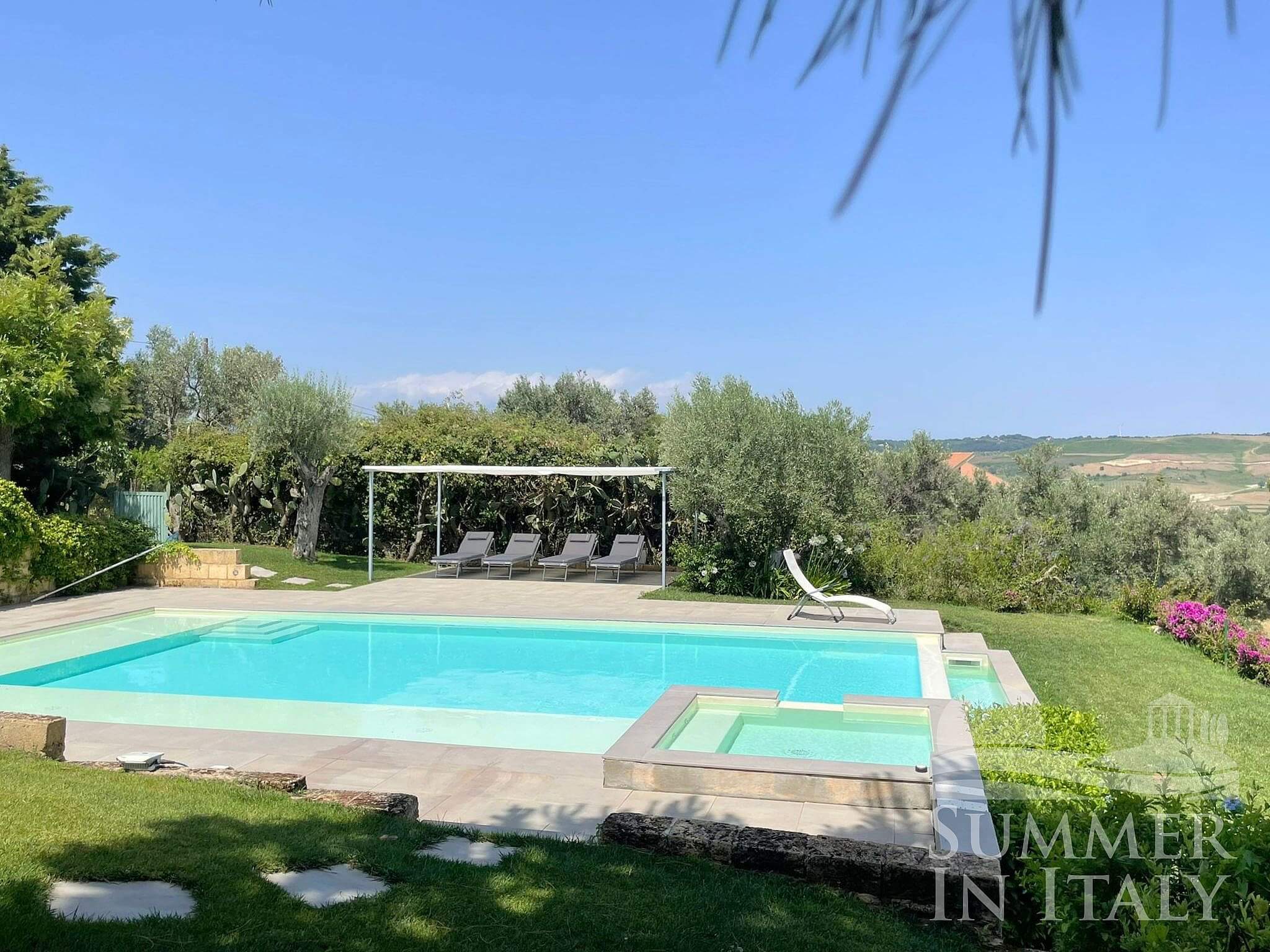 Villa Bougainville: Vacation villa rental in Amaroni, Calabria, Italy