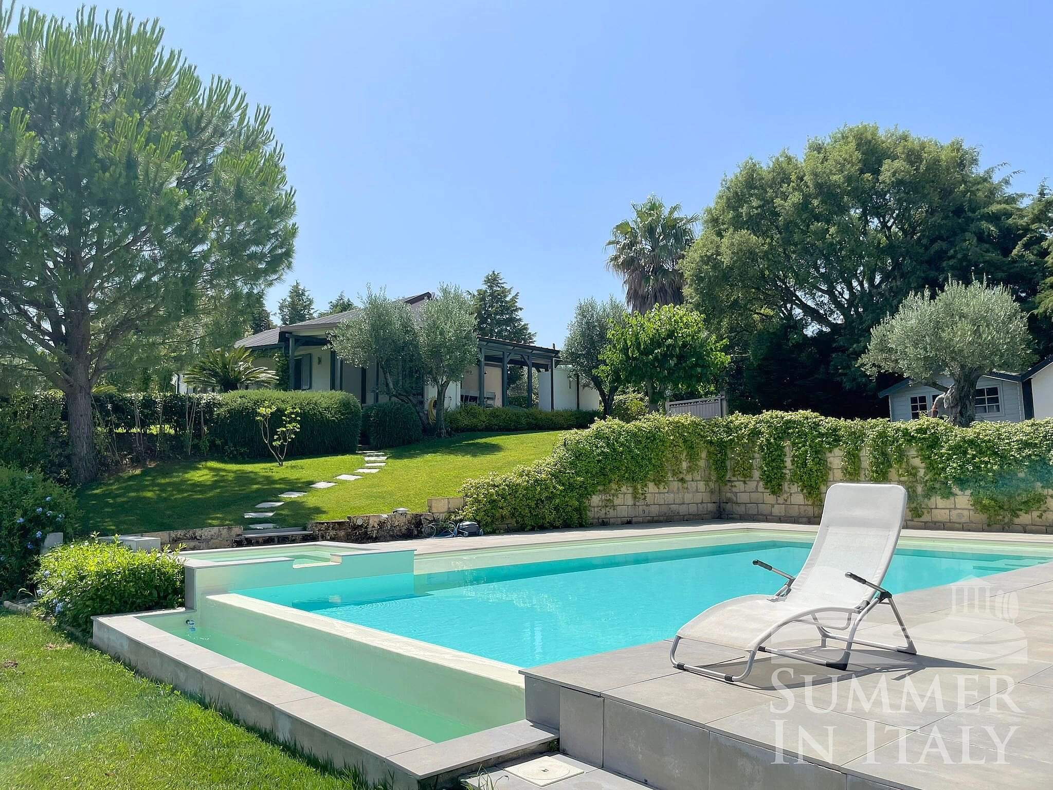 Villa Bougainville: Vacation villa rental in Amaroni, Calabria, Italy