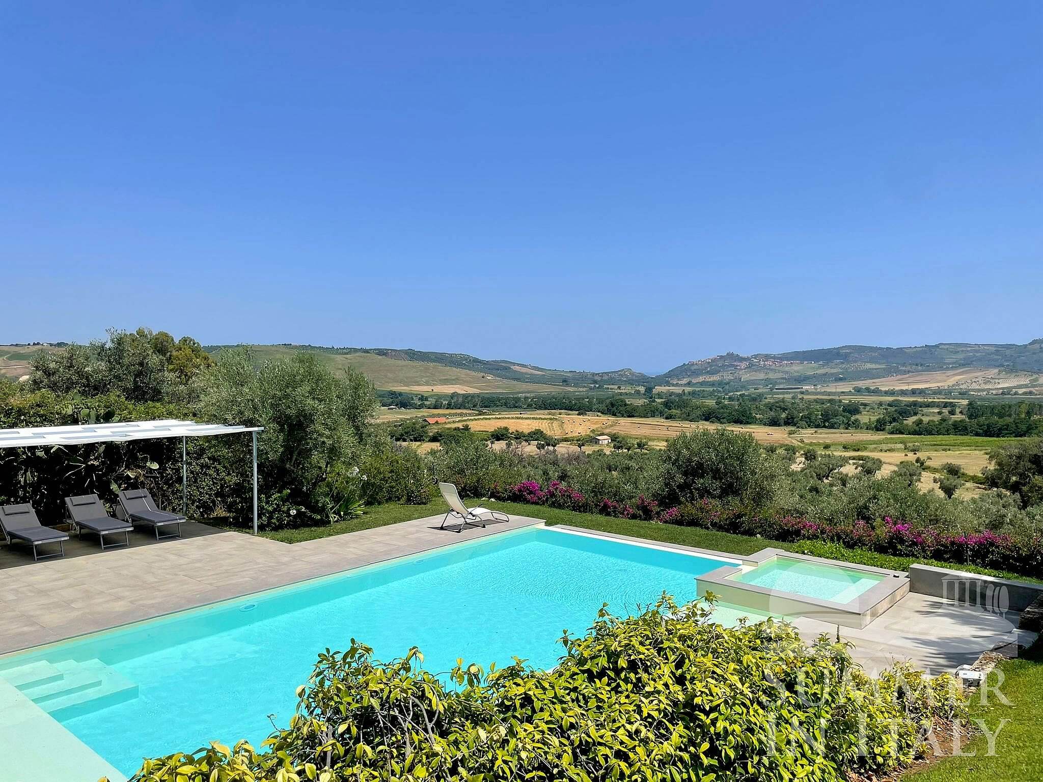 Villa Bougainville: Vacation villa rental in Amaroni, Calabria, Italy