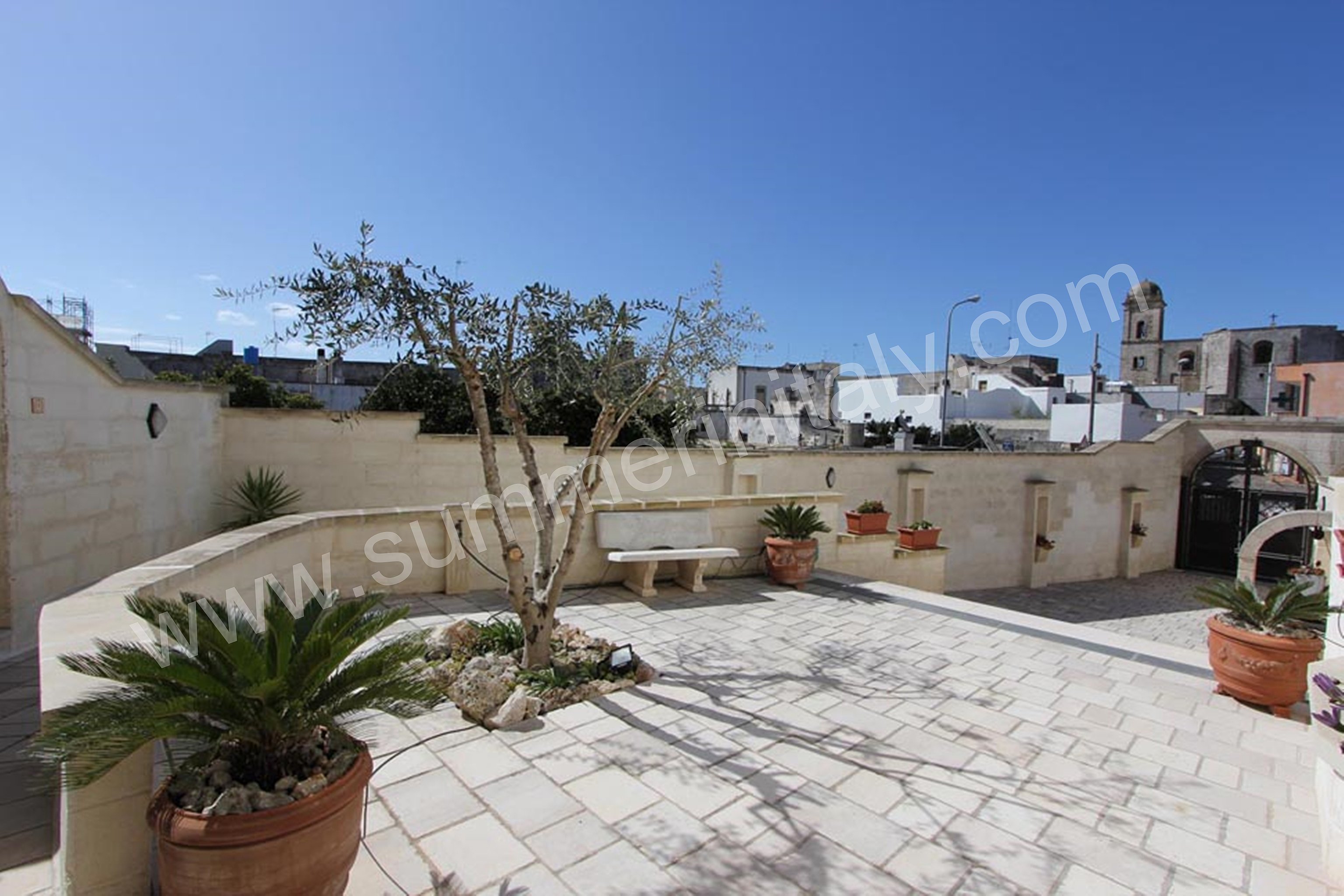 Borgo Salino E: Self catering apartment in Diso, Puglia (Apulia), Italy